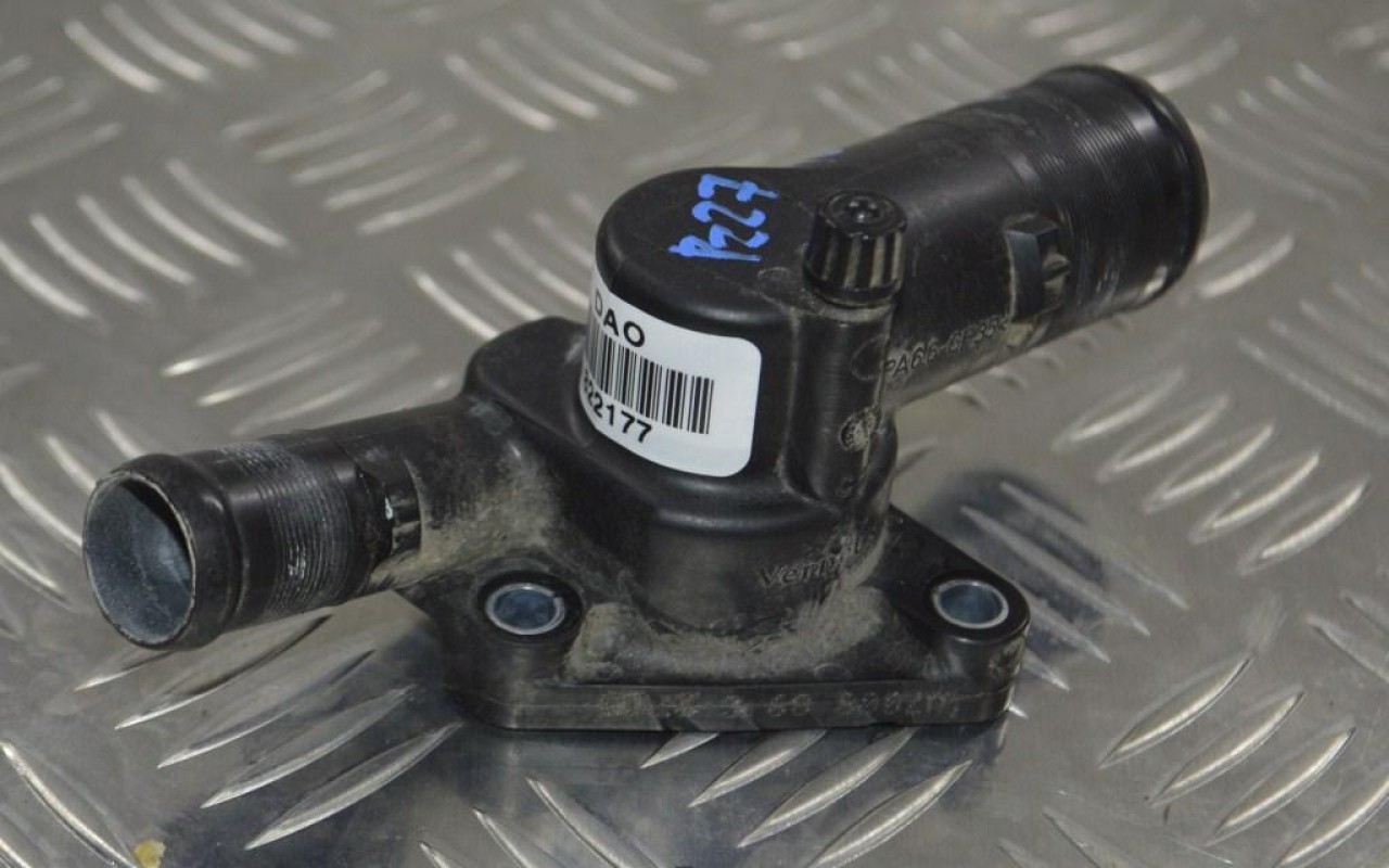 Корпус термостата Renault Twingo 2 (2007-2014) 8200660882