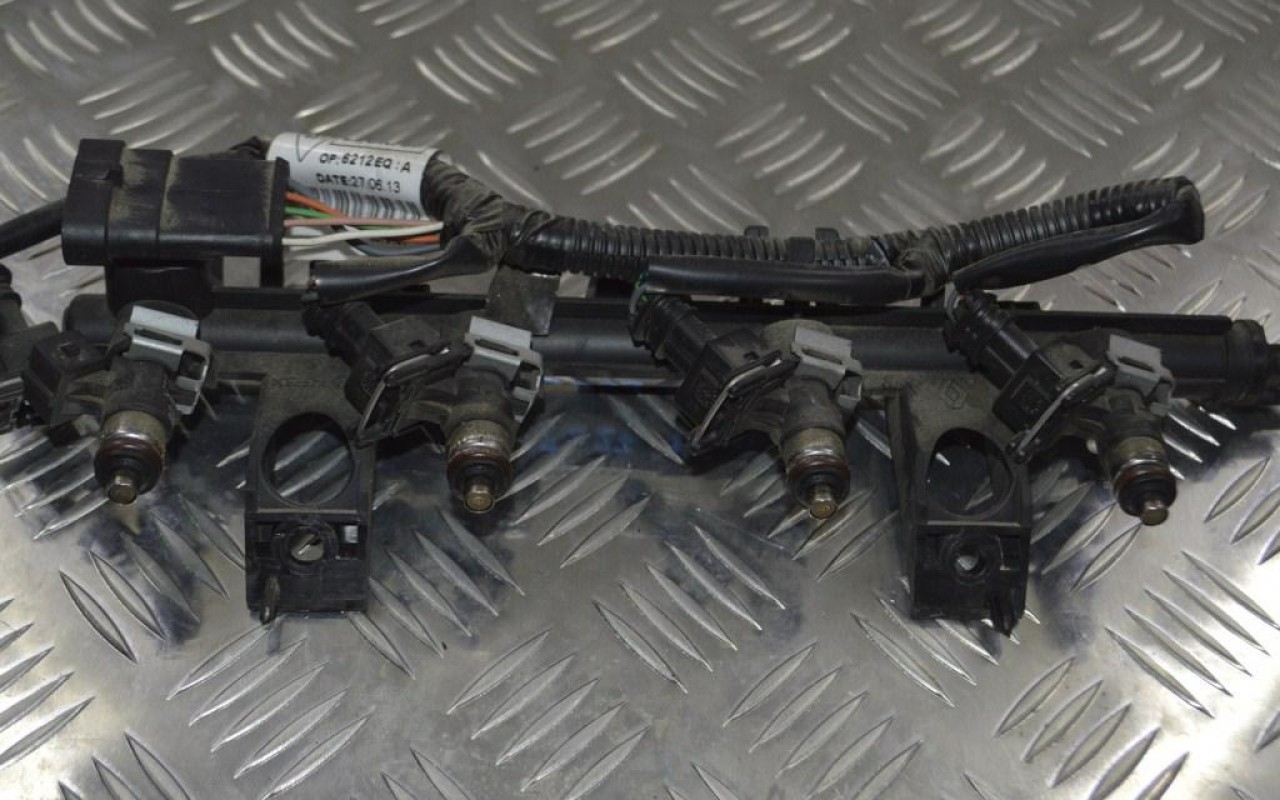 Форсунка Renault Twingo 2 (2007-2014) 8200292590