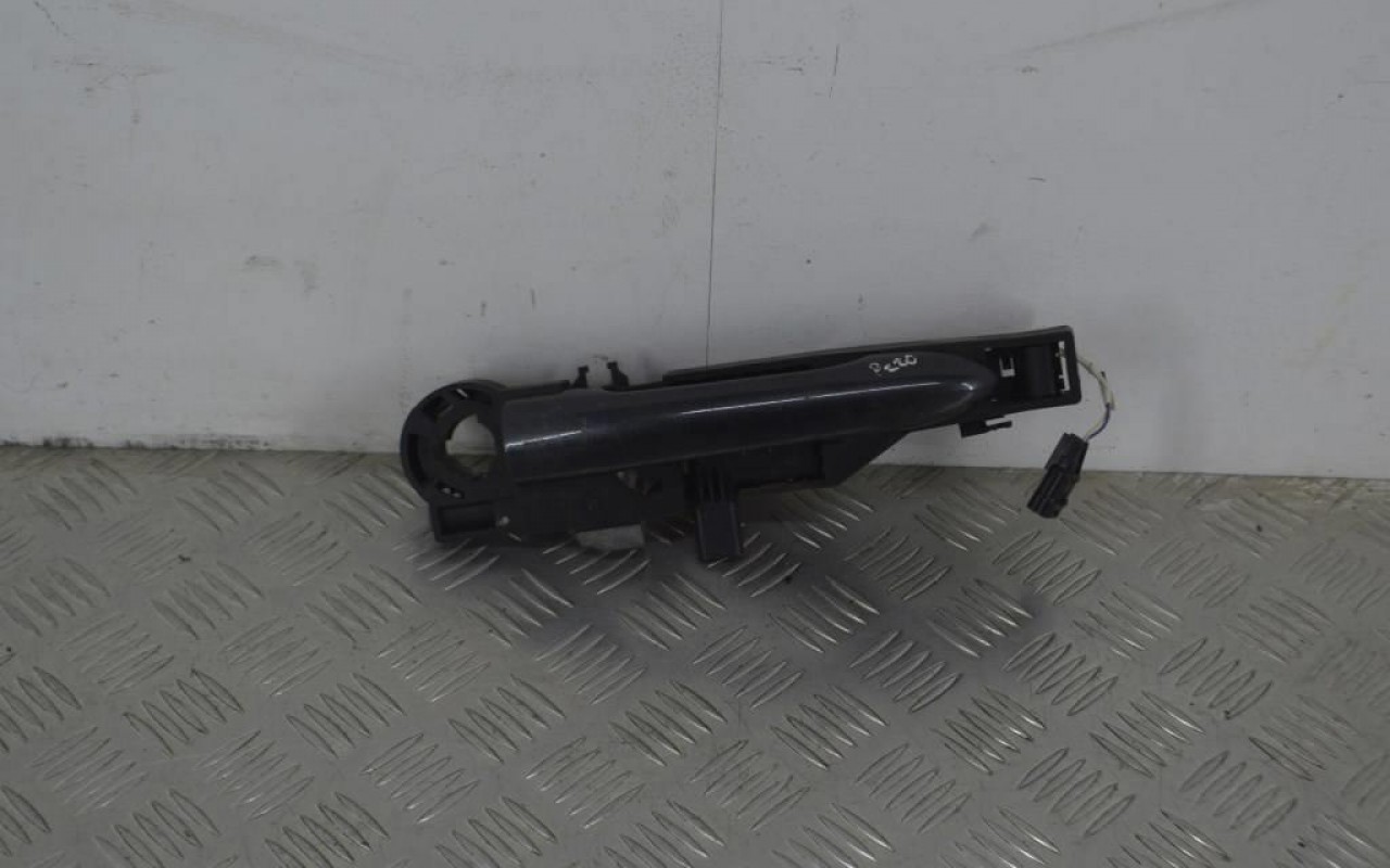 Ручка наружная передняя правая Renault Laguna 3 (2007-2015) 8200299233
